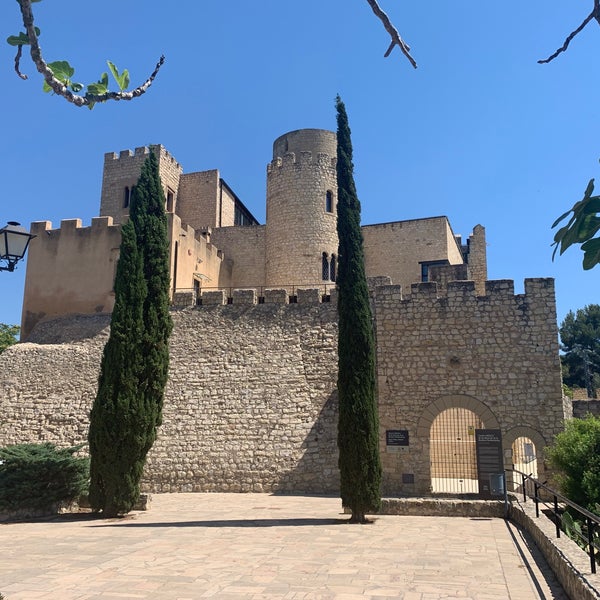 El Castell de Castellet - La Gornal, Catalunya