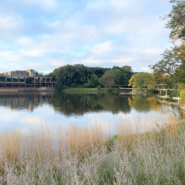 Hamburger University - McDonald's Corporation - College Academic Building