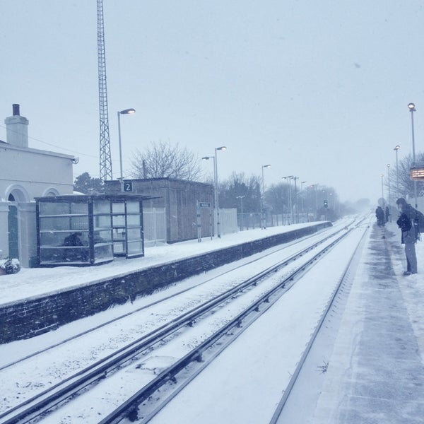 West Worthing Railway Station (WWO) - Rail Station in Worthing