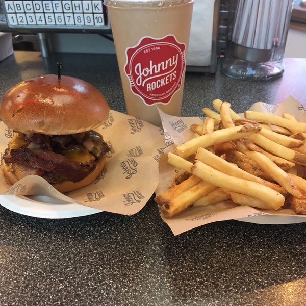 Johnny Rockets - Burger Joint in South Portland