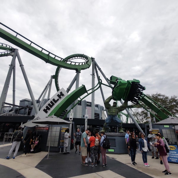 The Incredible Hulk Coaster - Attraction in Orlando