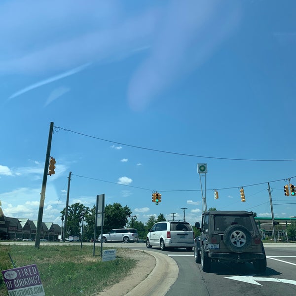 I-94 & Zeeb Rd Exit 169 - Intersection