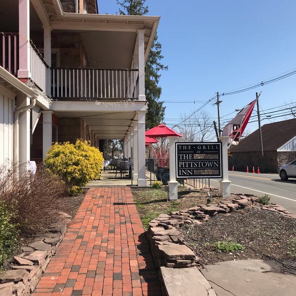 Pittstown Inn - 350 Pittstown Rd