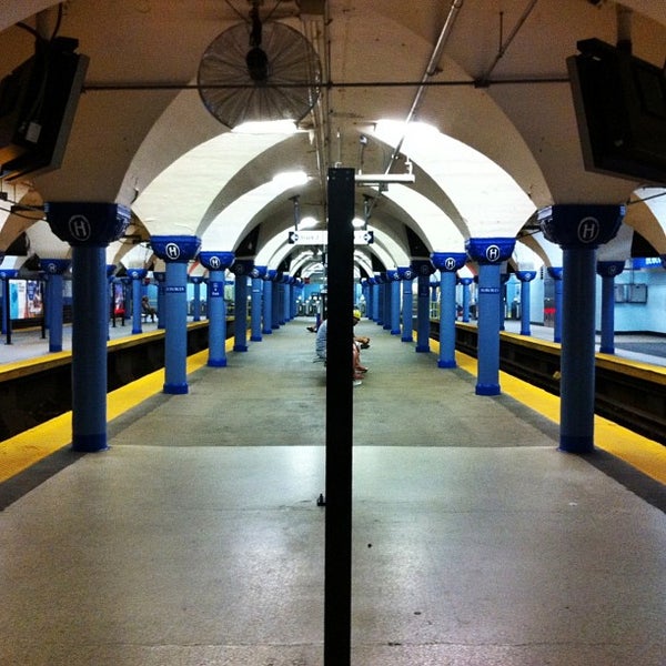 Hoboken PATH Station - Metro Station in Hoboken