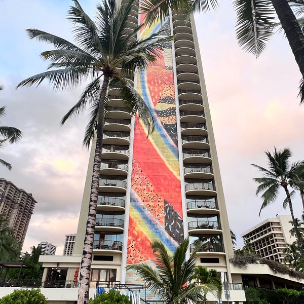 Rainbow Tower - Waikiki - 2005 Kalia Rd