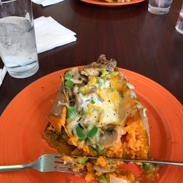 Jimmy Jamm's Sweet Potato Pies - Beverly - 14 tips