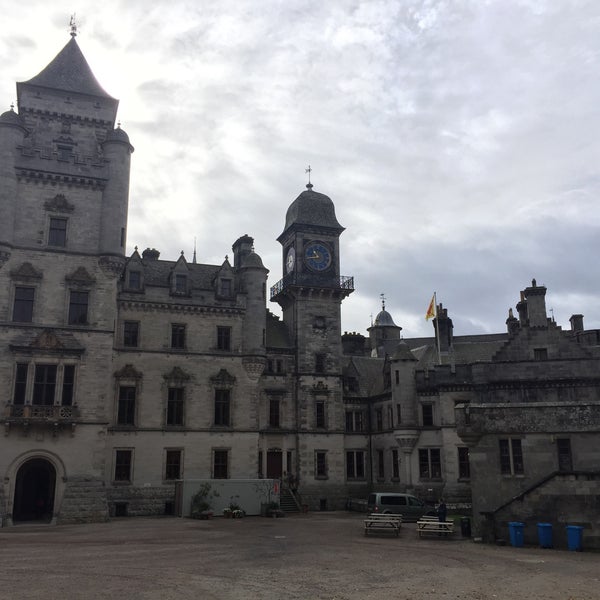 Dunrobin Castle - Historic Site