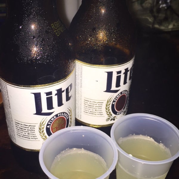 Levee Bar and Grill - 1008 Jackson Ave E