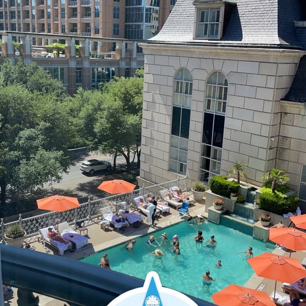 Crescent Court - Uptown - 10 tips