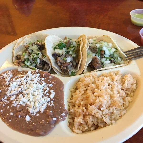 Tacos Reyes - Mexican Restaurant