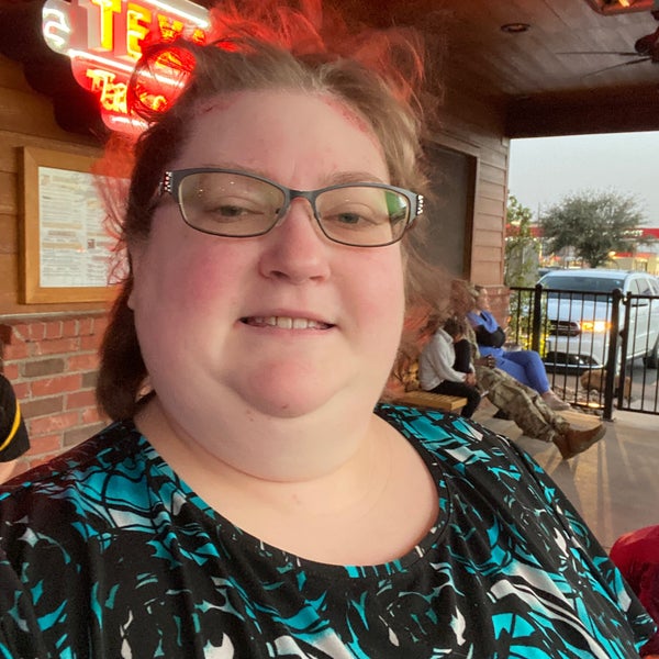 Ashley Benavides's Instagram, Twitter & Facebook on IDCrawl