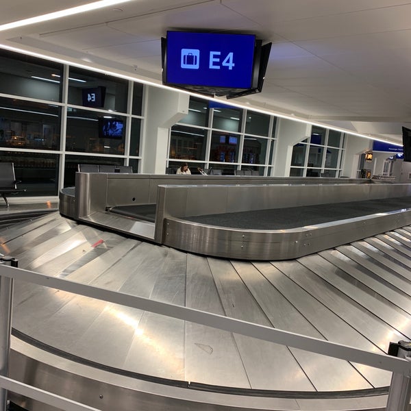 Photos at Baggage Claim E4 - Baggage Claim in DFW Airport