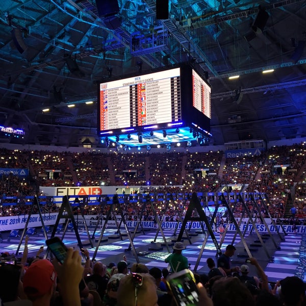 Photos at Veterans Memorial Coliseum at the Alliant Energy Center ...