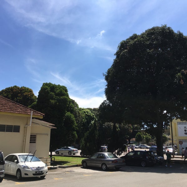 Chung Ling (N.T.) High School 鍾靈(國民型)中學 - Kampung Baru - 8 tips