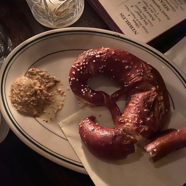 Stockade Tavern - 313 Fair St