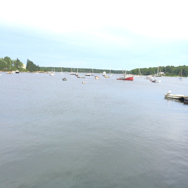 Muscongus Bay Lobsters - Seafood Restaurant
