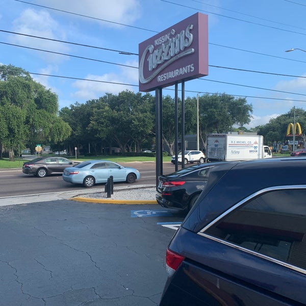 Kissin' Cuzzins - Saint Petersburg, FL