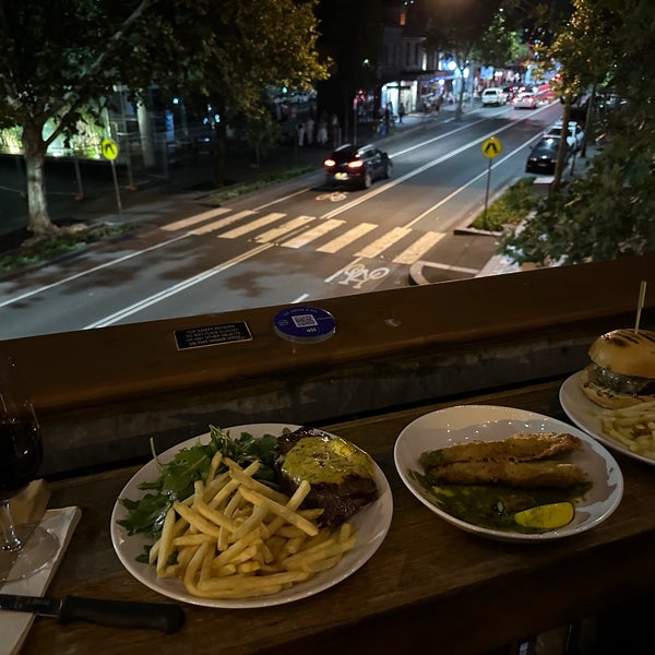 The Clock - 59 tips from 3728 visitors