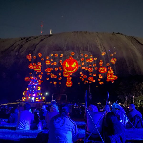 Lasershow Spectacular Presented in Mountainvision - Arts and Entertainment