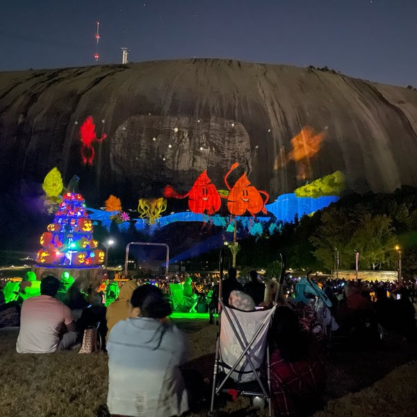 Lasershow Spectacular Presented in Mountainvision - Arts and Entertainment