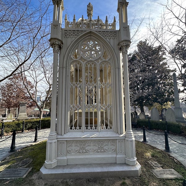 Pres. James Monroe's Grave - Fan - Oregon Hill - Carver - Richmond, VA
