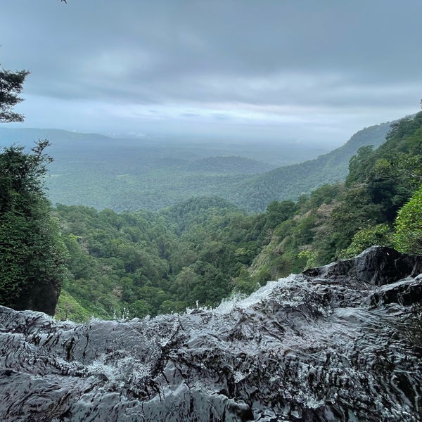 OnakeAbbi Falls - Waterfall