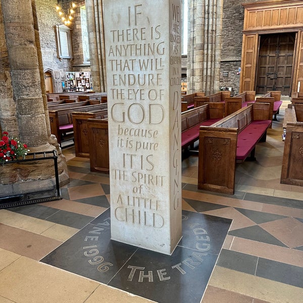 Dunblane Cathedral - Church in Dunblane