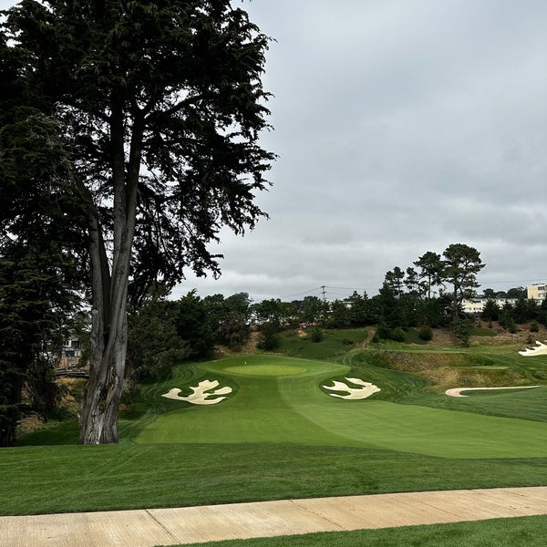 Lake Merced Golf Club - Golf Course in Westlake