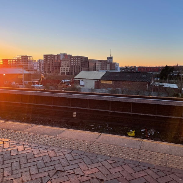 Cornbrook Metrolink Station - Cornbrook Ave