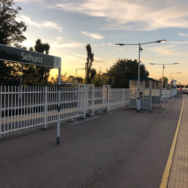 Selhurst Railway Station (SRS) - 3 tips from 1149 visitors