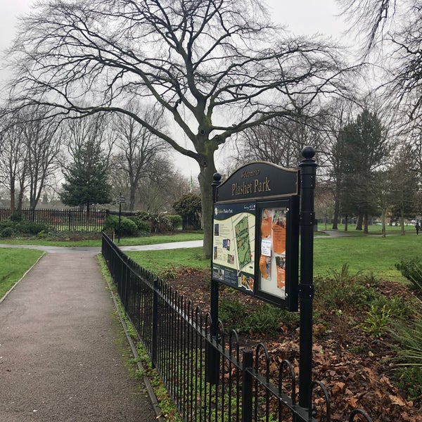 Plashet Park - Park in Stratford