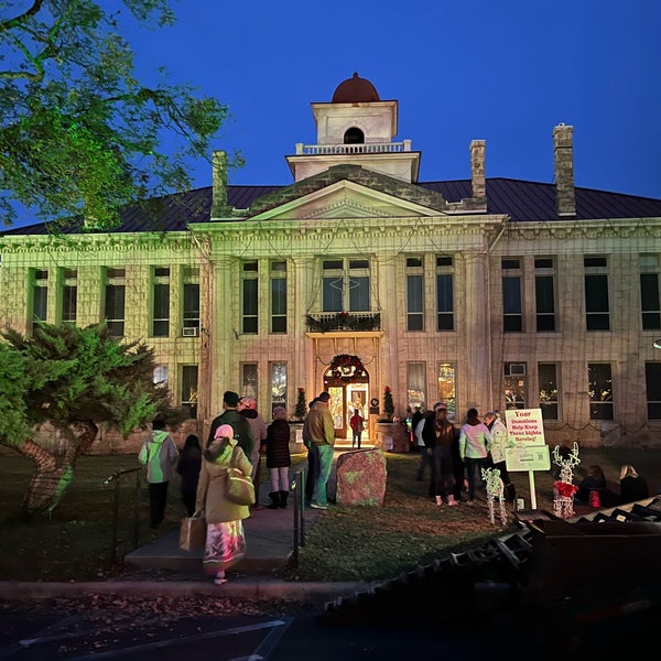 Blanco County Courthouse - 1 tip