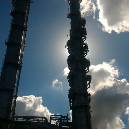 รูปที่ โรงแยกก๊าซธรรมชาติ ระยอง (PTT Rayong Gas Separation Plant) - 555 ...
