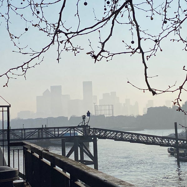 Waterside Gardens - Wapping, Greater London