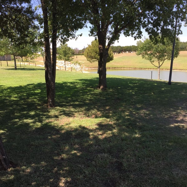 Carl Levin Park - 8 tips