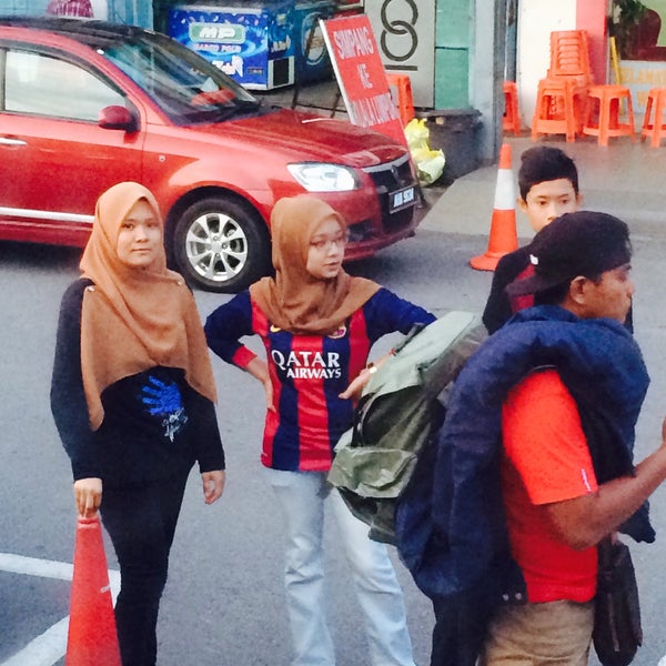 Stesen Bus Simpang - 4 tips from 685 visitors