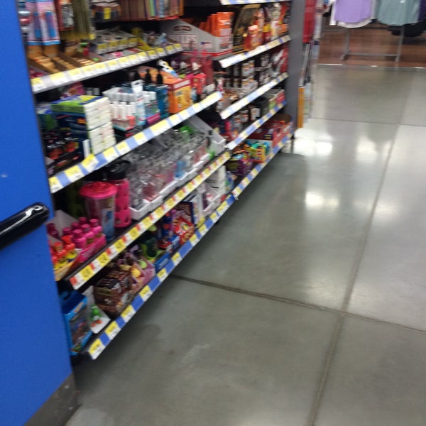 Walmart Supercenter - Big Box Store