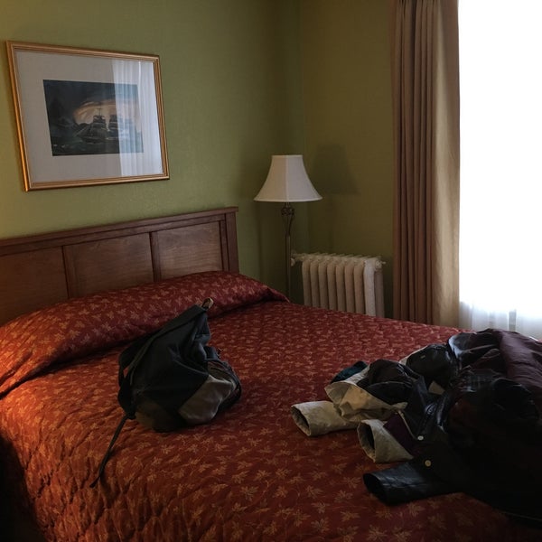 James Bay Inn - James Bay - 270 Government St