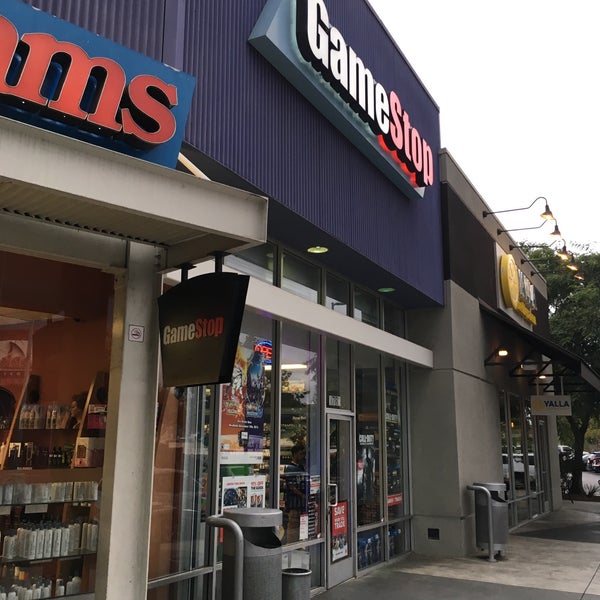 GameStop - 1783 N Victory Pl