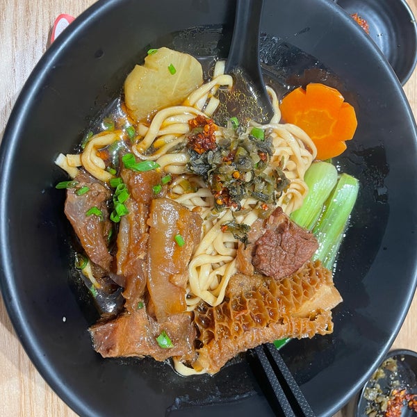 Zan Tai Wei 讚台味 - Trà Sữa & Mì Bò Đài Loan - Taiwanese Restaurant