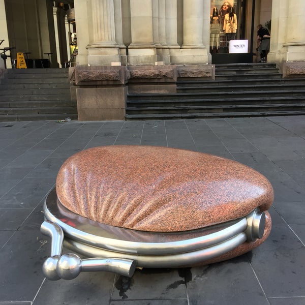 The Public Purse (1994) by Simon Perry - Melbourne CBD - 1 tip from 50 ...