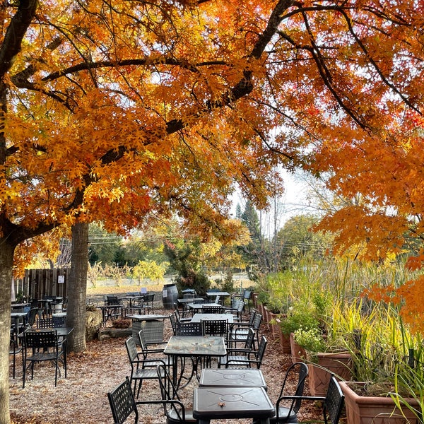 Flower Farm Coffee Shop - Café in Loomis
