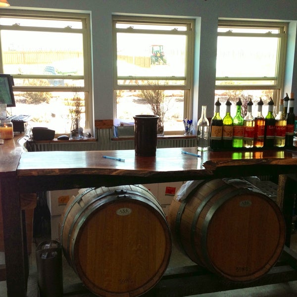 Jowler Creek Winery - 16905 Jowler Creek Rd