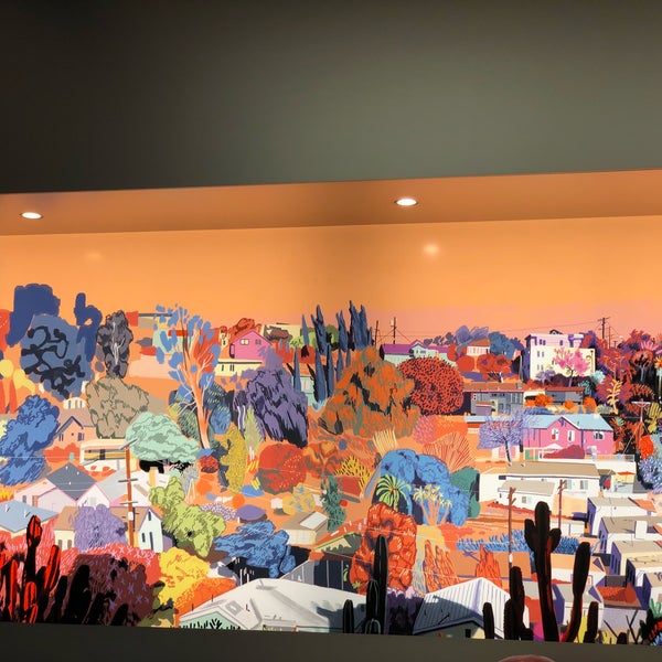 Photos at Apple Lakeside Shopping Center - Electronics Store in Metairie