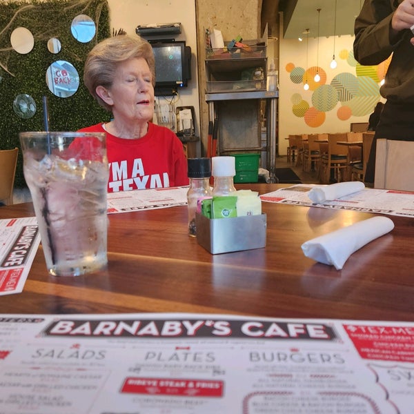 Barnaby's Cafe - 17 tips