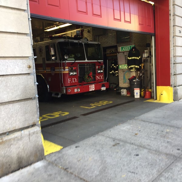 FDNY Engine 205/Ladder 118 - Brooklyn Heights - 0 tips