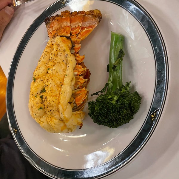 Octagon Restaurant - 11 tips