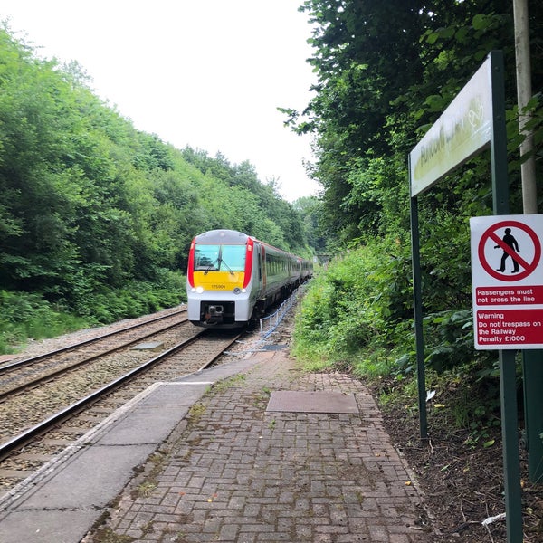 Runcorn East Railway Station (RUE) - Rail Station in Runcorn