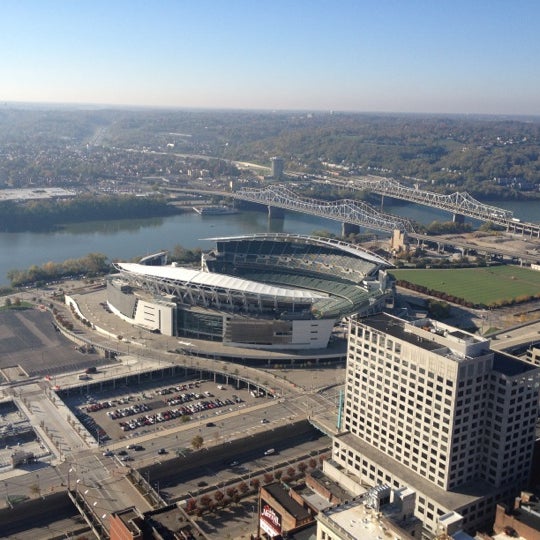 Carew Tower Observation Deck - Scenic Lookout in Central Business District