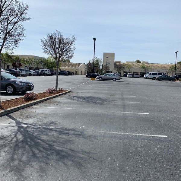Edgewater Place Shopping Center - Neighborhood 8 - 170 visitors